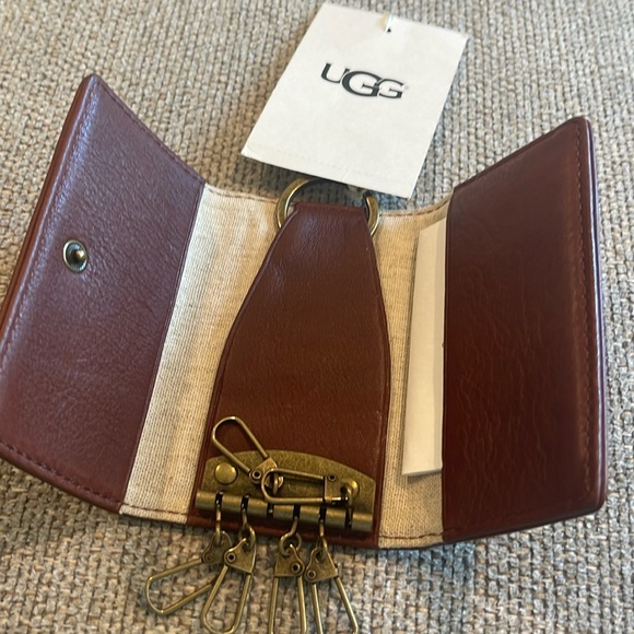 UGG | Accessories | Ugg Jenna Key Case | Poshmark